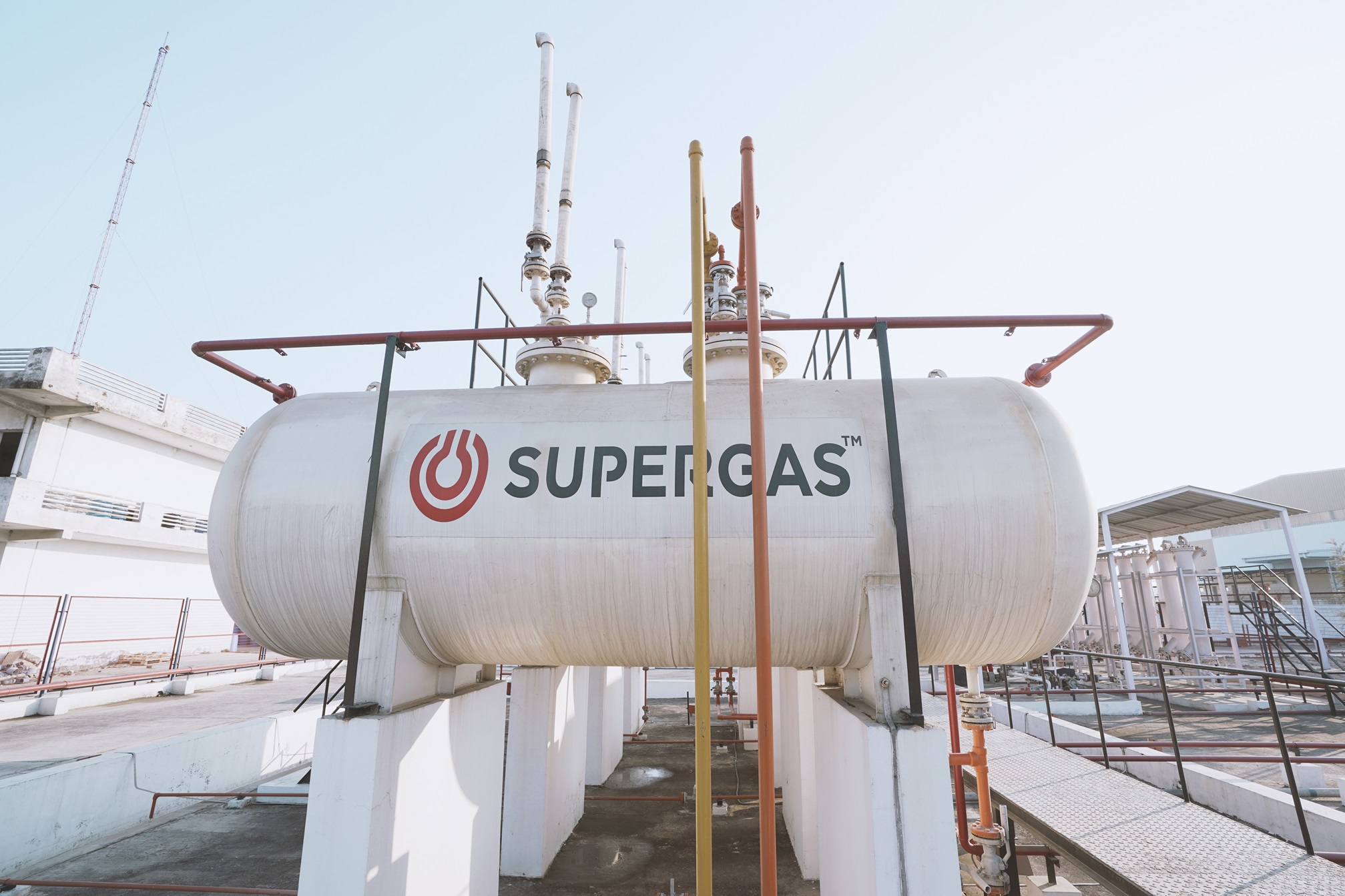 Get superior grade LPG in Bulk Cylinders from SUPERGAS